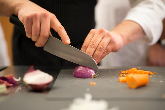 4-Courses Cooking Experience in Florence - Accessibility and Additional Services