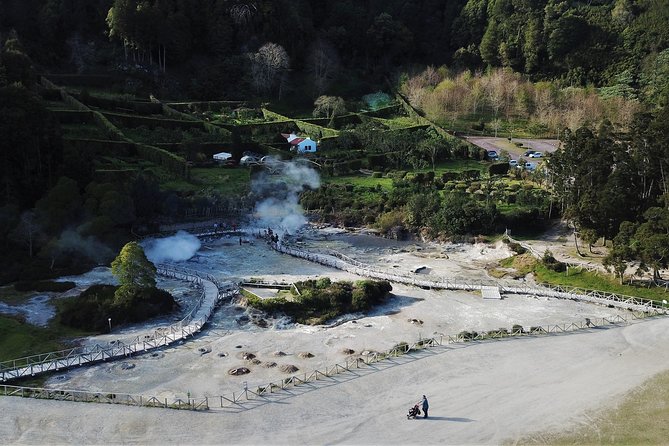 Adventure in the Furnas, With Volcanoes, Lagoons and Tea Plantations - Navigating the Tour With Expert Guidance