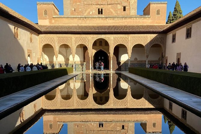Alhambra Tour & ticket: Nasrid Palaces, Alcazaba & Generalife - FAQ