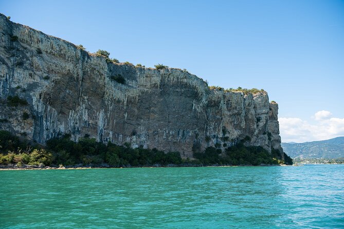 Boat Tour of the Islands of Lake Garda With Aperitif - Nearby Attractions in Sirmione