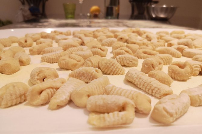 Bruschetta, Fettuccine, Gnocchi, Tiramisù Cooking Class in Rome - Immerse in the Local Cuisine and Culture