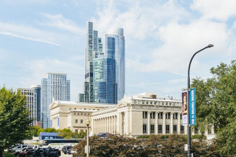 Chicago: Hop-on Hop-off Sightseeing Tour by Open-top Bus - Who Will Appreciate This Tour?