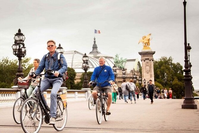 City Bike Tour on a Dutch Bike - Comfort and Safety on Dutch Bikes
