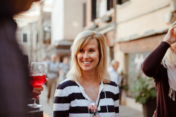 Devour Venice Early Evening Local Food & Wine Tour - Meeting Point and Logistics