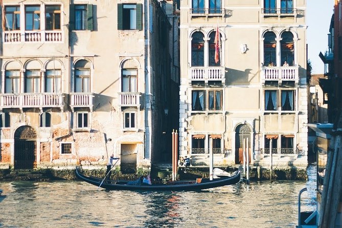Discover Secrets and Hidden Gems of Venice With a Local: Sightseeing Small Group - Pricing, Booking, and Cancellation Policies