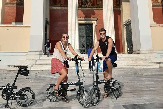Discover the City E-Bike Dayrides - Navigating the Central Market