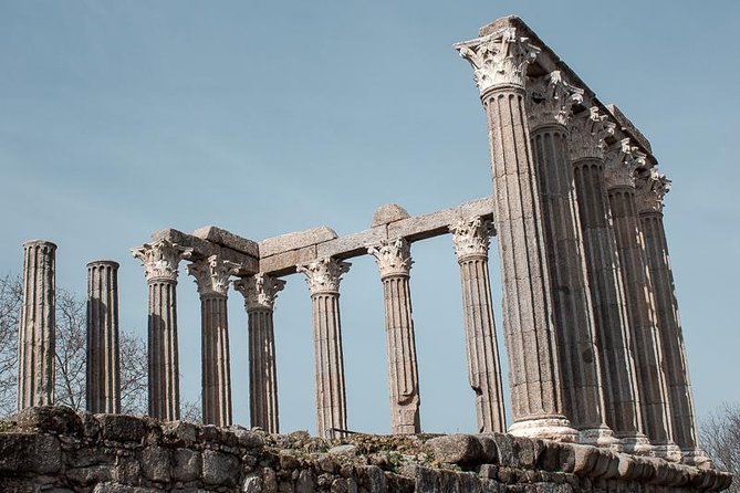 Évora and Megaliths Tour: A Review - Lunch and Local Exploration