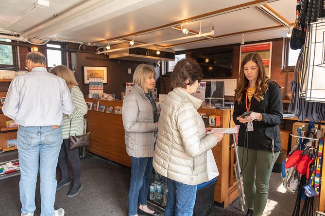 Frank Lloyd Wright Robie House Admission - Is This Tour Worth the Price?