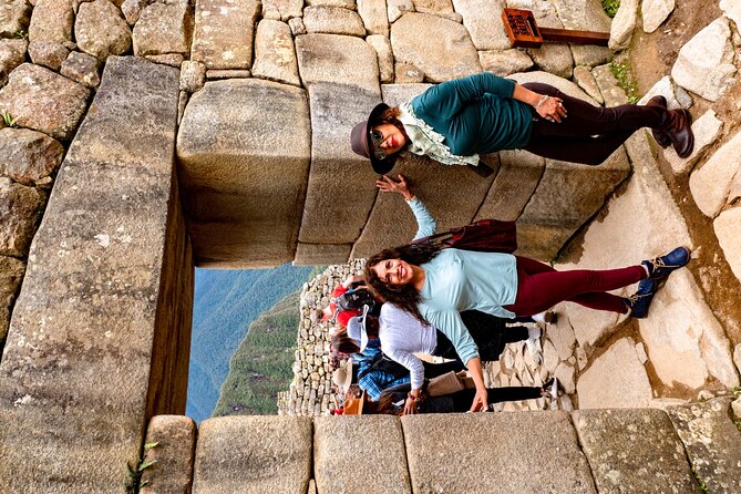 From Cusco - 2-Day Tour to the Sacred Valley and Machu Picchu With Lunch - Day 1: Exploring the Sacred Valley