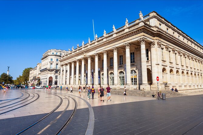 Gourmet Tour of Bordeaux and Its Sweet Specialties - Navigating the Charming Streets of Bordeaux