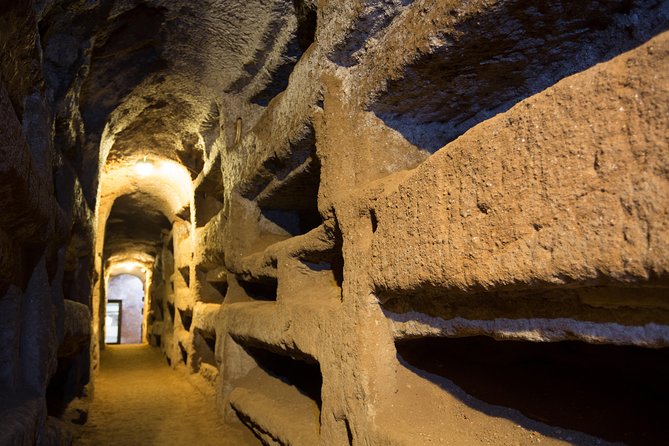Group Tour: Christian Catacombs - Exploring the Christian Catacombs