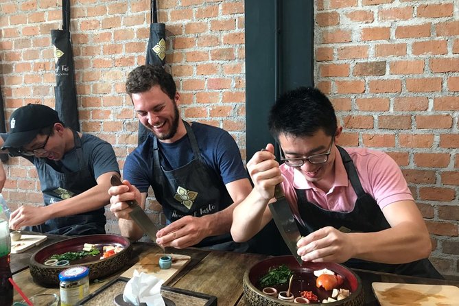 Hands on Thai Cooking Class and Market Tour - Who Would Love This Experience?