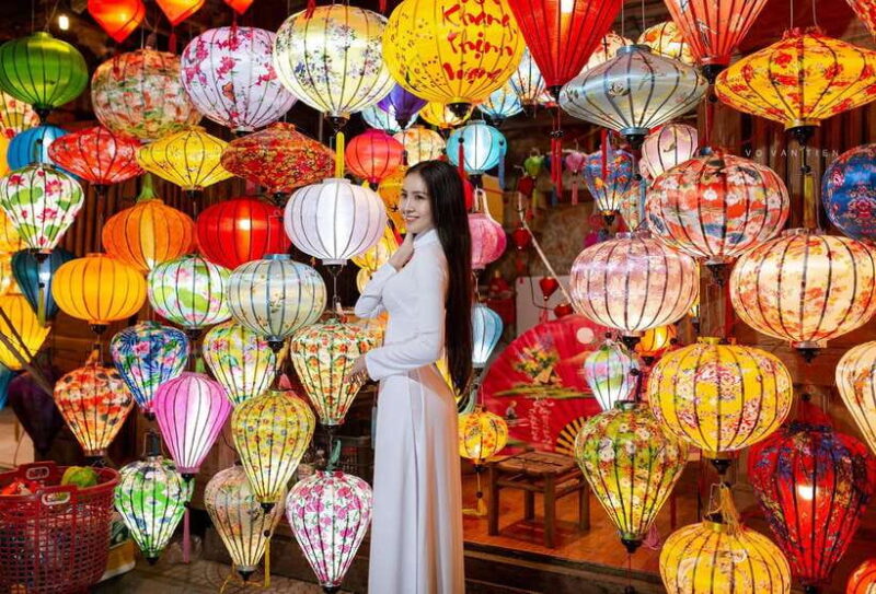 Hoi An Ancient Town: Boat Ride, Lanterns & Local Food Tour - FAQs