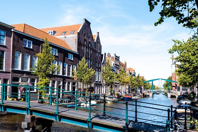 Leiden City Tour With Live Guide in Netherlands - Learning About Leidens History and Culture