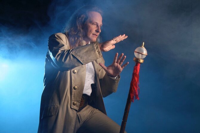Masters of Magic Show at Las Vegas Magic Theater - What to Expect During the Itinerary
