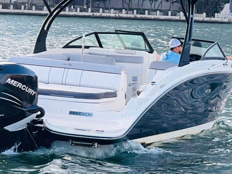 Miami: Private Guided Boat Tour with Champagne - Detailed Breakdown of the Itinerary