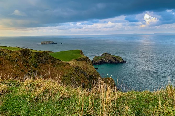 Northern Highlights Full-Day Guided Tour in Northern Ireland - Traveler Feedback and Reviews