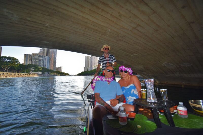 Oahu: Luxury Gondola Cruise with Drinks and Pastries - In Summary