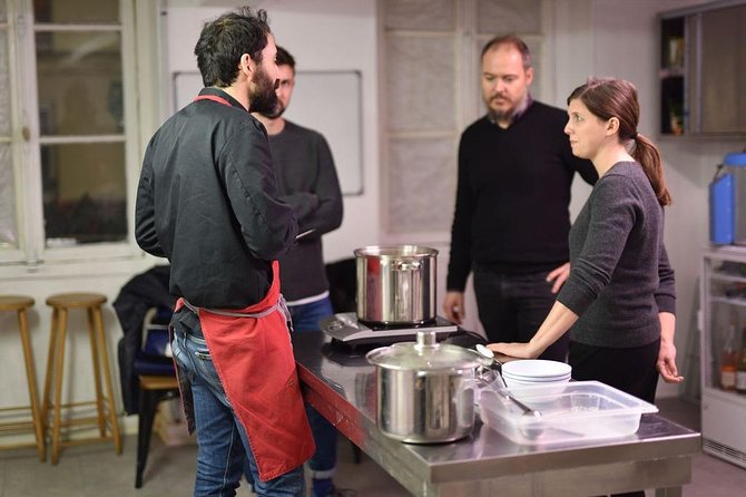 Paris Cheesemaking Workshop Including Wine and Cheese Tasting With an Expert - Intimate Small-Group Setting