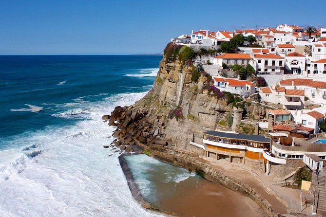 Pena Palace , Sintra and Cascais Tour - Travel With Locals - Visiting the Magnificent Pena Palace