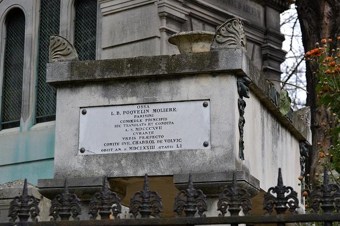 Pere Lachaise Cemetery Walking Tour in Paris - Customer Reviews and Feedback