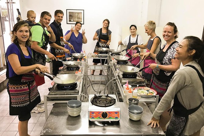 Pink Chili - Thai Cooking Class and Market Tour in Bangkok - Who Will Love This Tour?