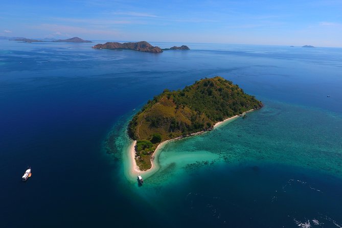 Private boat trip Komodo 2 or more person for 3 days 2 nights, Kelor, Rinca... - The Real Traveler Experience