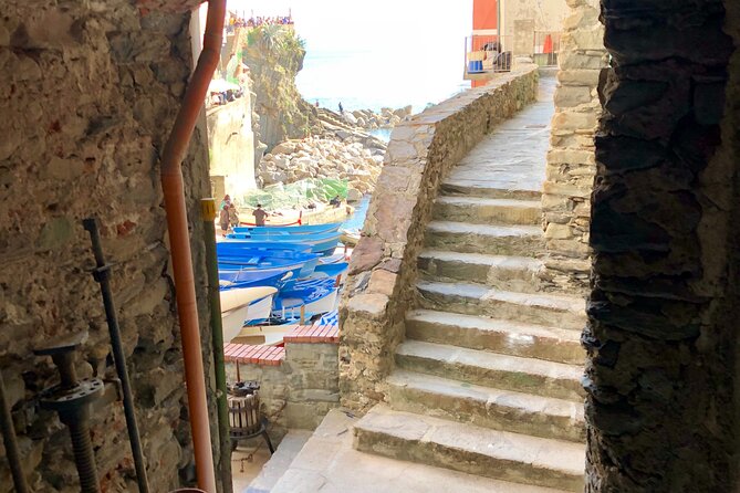 Private Cinque Terre Trek & Tour - Guide Expertise and Safety