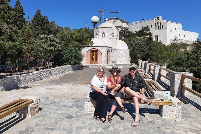 Private Cultural Villages Sightseeing & Akrotiri Excavations - Personalized Transportation and Guidance