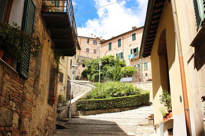 Private Guided Tour of Montepulciano With Wine Tasting - Chiara Fantis Expertise and Passion