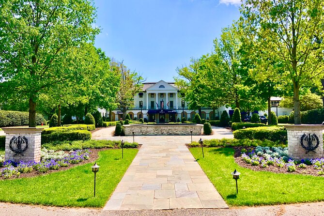 Private Tour of Colonial Williamsburg & Sir Christopher Wren Bldg - Accessibility and Participation Information