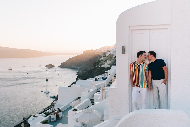 Private Vacation Photography Session With Local Photographer in Santorini - Tips for Your Photography Session