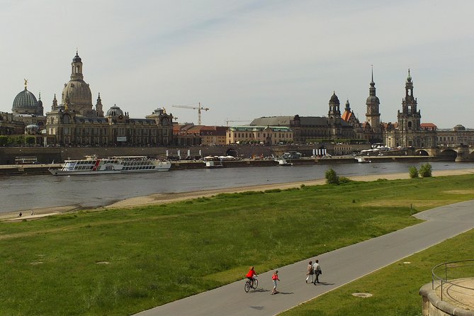 Public Guided Tour of the Old Town Including a Tour of the Frauenkirche - Accessibility and Inclusivity