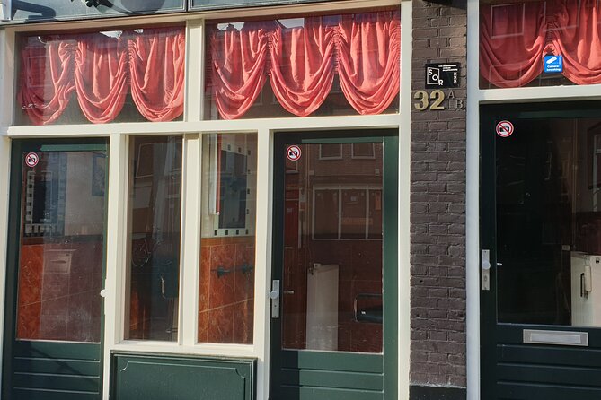 Red Light District Tour by Locals, Small Group (approx 4) - Personalized Tour Experiences