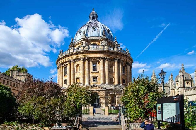 Social Distancing Specialised Oxford University Walking Tour With Student Guides - Discovering Harry Potter Filming Locations