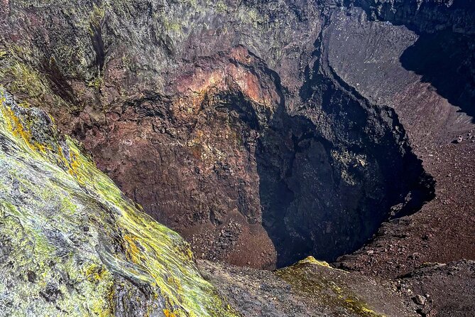 Summit Etna North 3300M: 4x4 and Trekking - Trekking to the Summit