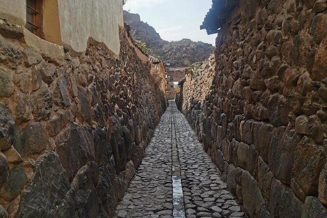 2daysexperience With Llamas,Sacredvalley and Machupicchu by Train - Exploring the Wonders of Machu Picchu