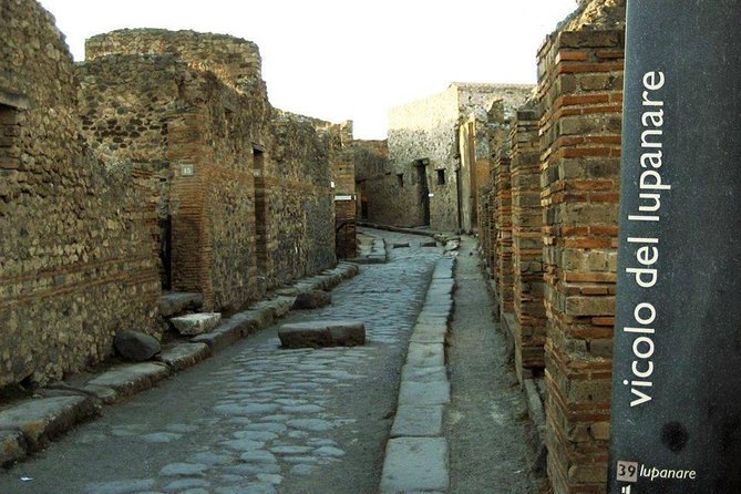 Amalfi Coast: Pompei & Vesuvius Small Group With Skip the Line Tickets - Visiting a Cameo and Coral Factory
