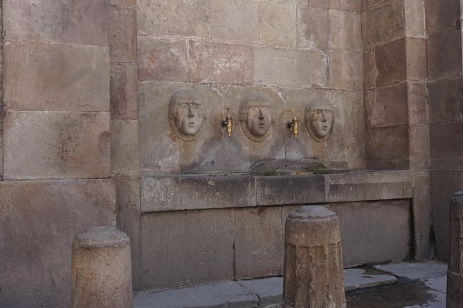 Barcelona: Gothic Paths, Tapas & Sagrada Familia Private Tour - Meeting Point and Pickup