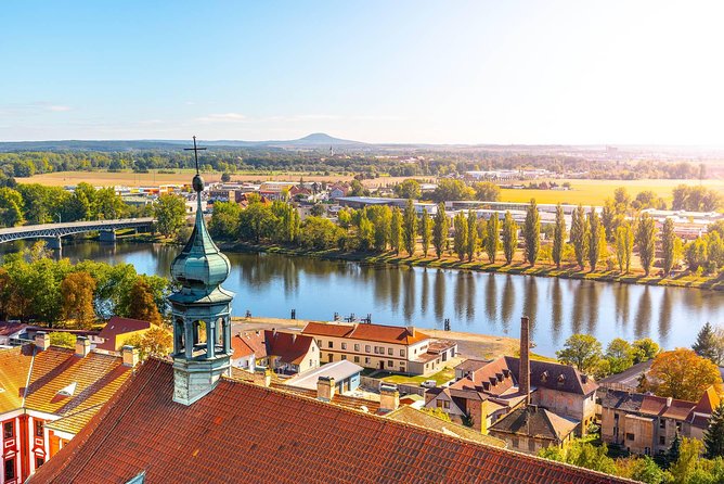 Berlin-Prague One-Way Sightseeing Day Tour - Traveler Reviews and Recommendations