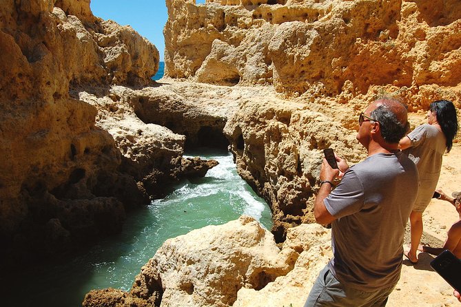 Carvoeiro and Silves Premium - Shared Small Group > VTOURS Algarve - Frequently Asked Questions