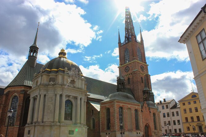 City Hall, Old Town & Vasa Museum - All-In-1 Guided Experience - Discovering Old Town