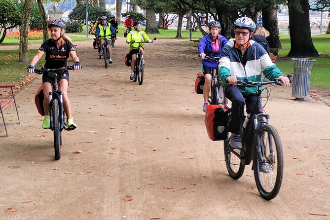 E Bike Porto Downtown and Sightseeing Bike Tour - The Expertise of Experienced Guides