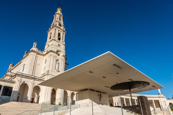 Fatima, Batalha, Nazaré & Óbidos Private Luxury Tour - Frequently Asked Questions