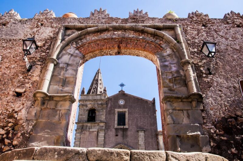 From Catania: Full-Day The Godfather Tour - Discovering Forza Dagrò: Architectural Gems