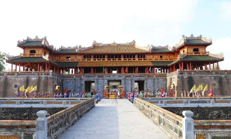 From Hoi An/Da Nang : Hue City Full-Day Tour with Lunch - The Historic Thien Mu Pagoda