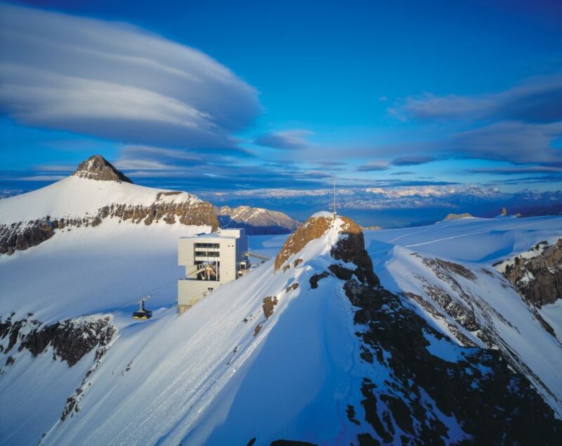 Glacier 3000 and Montreux Small Group Tour - Discovering Montreux