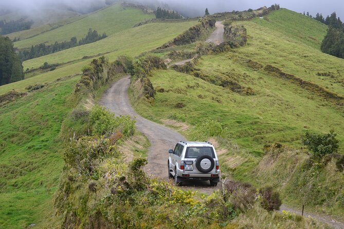 Half-Day Jeep Tour From Ponta Delgada to Sete Cidades - Highlights and Attractions