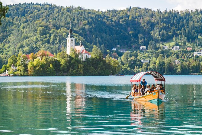 Lakes Bled & Bohinj and Vintgar Gorge Small-Group Day Trip From Ljubljana - Experiencing Bohinj and Škofja Loka