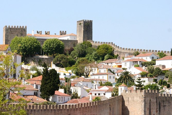 Lisbon to Porto Up To 5 Stops Óbidos Nazaré Fátima Coimbra Aveiro - FAQ